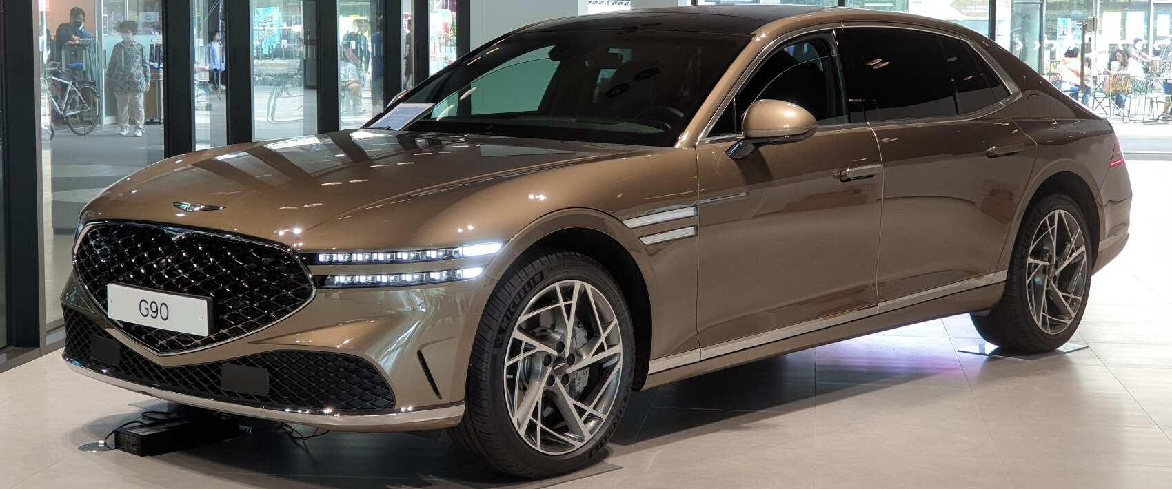 Genesis G90/EQ900 2022 Sedan 415 Hp Features And Specs