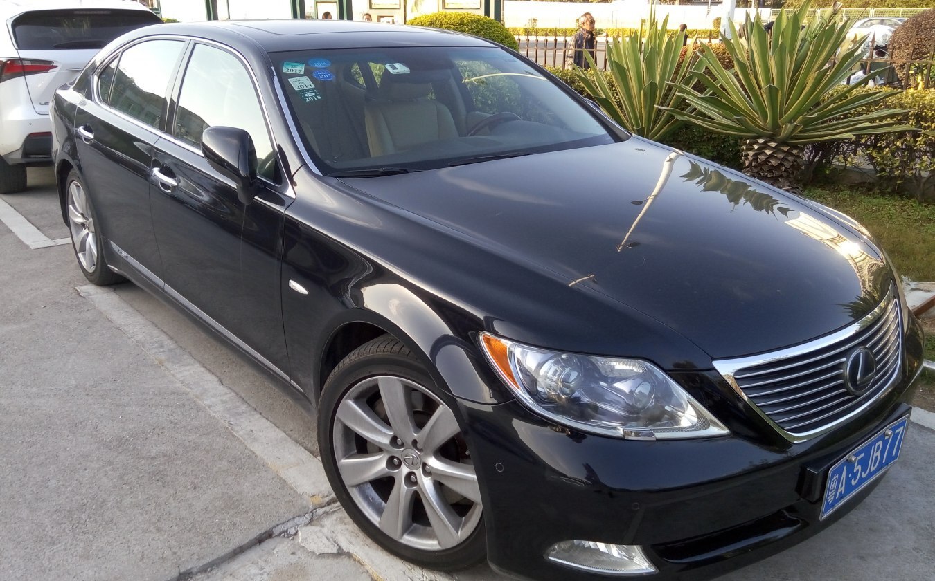 Lexus LS 2006 Sedan 380 Hp Features And Specs