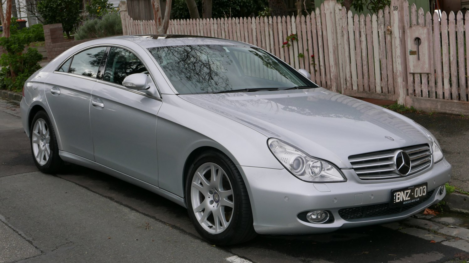 Mercedes-Benz CLS 2004 Coupe 224 Hp Features And Specs