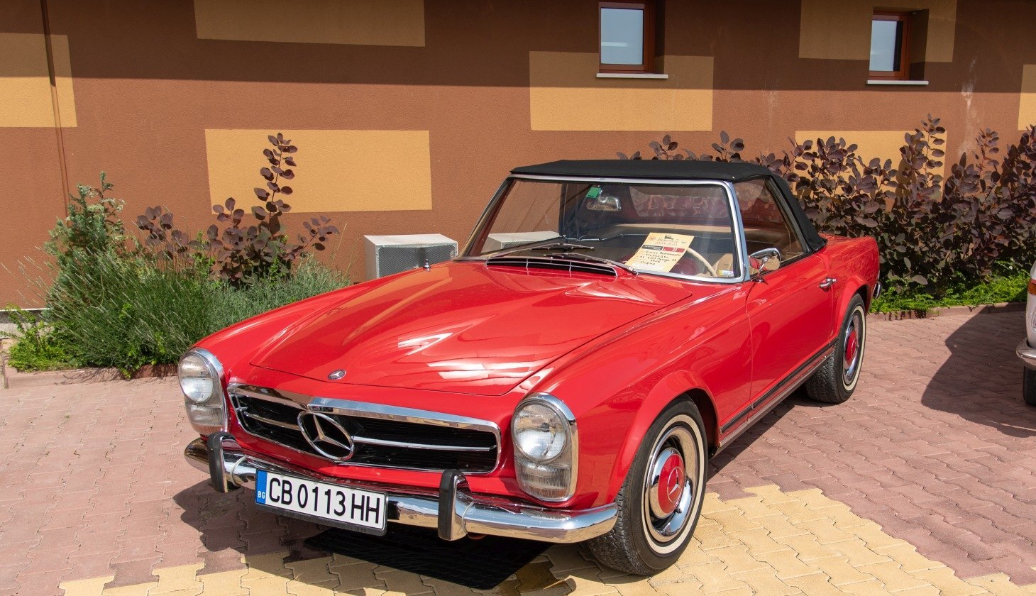 Mercedes-Benz SL 1968 Roadster 170 Hp Features And Specs