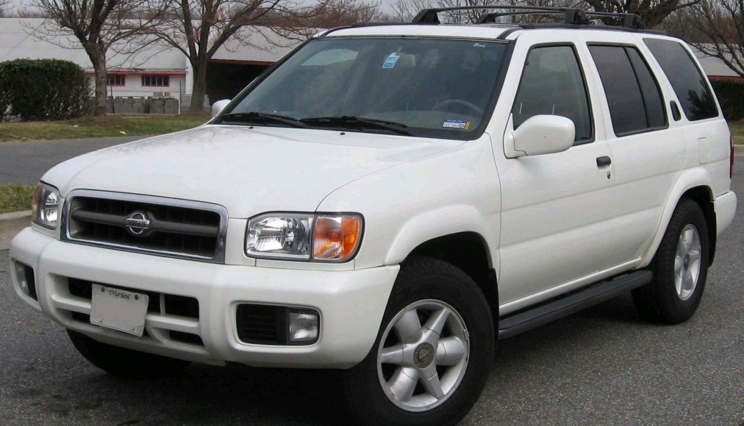 Nissan Pathfinder 2001 SUV 220 Hp Features And Specs