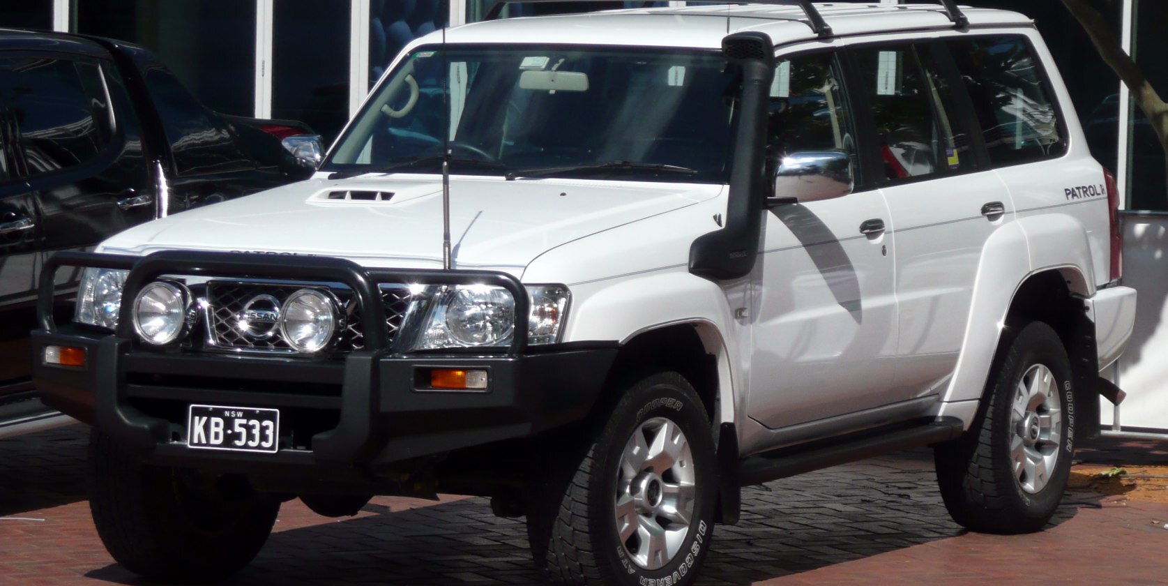 Nissan Patrol 2004 Off-road Vehicle 160 Hp Features And Specs