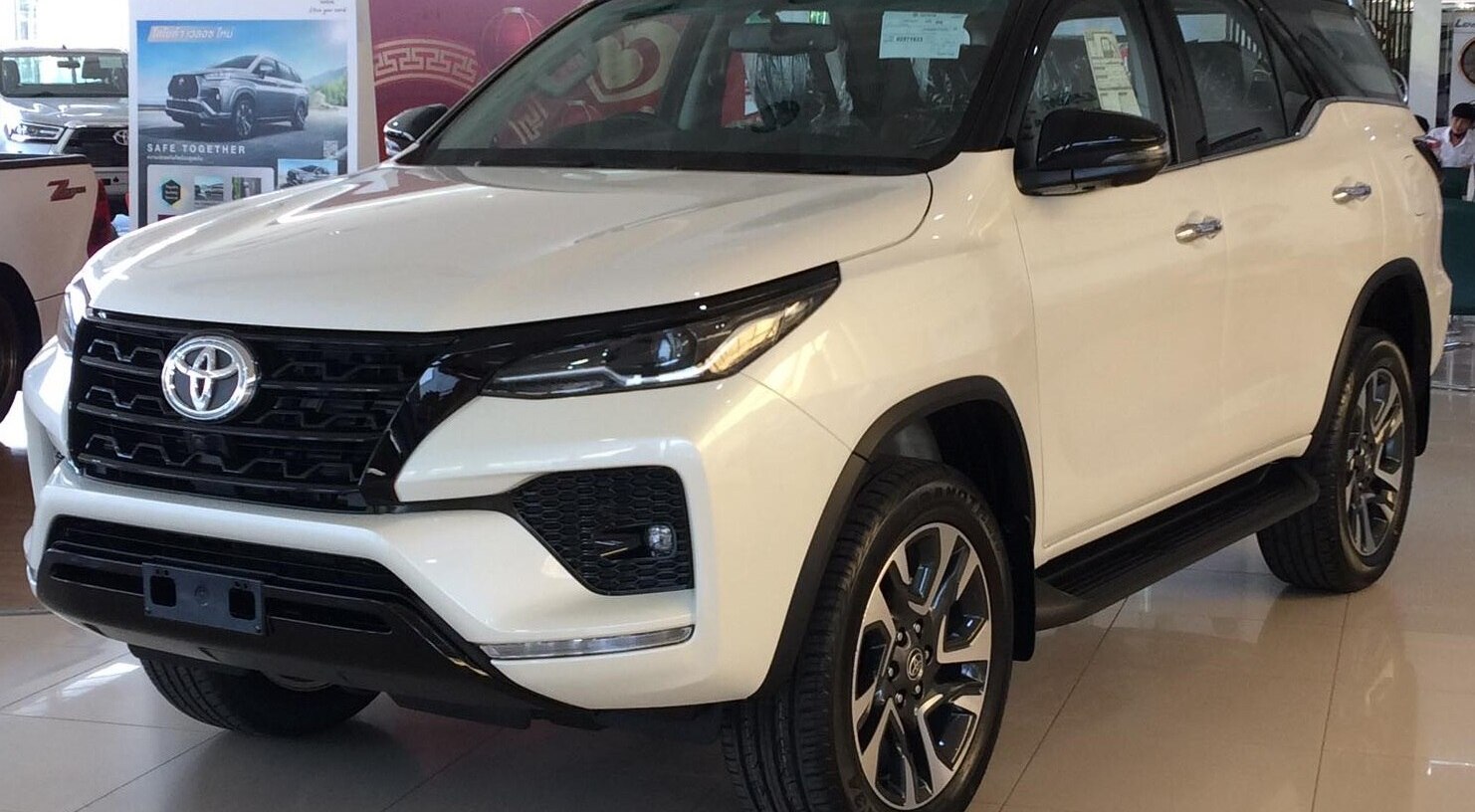 Toyota Fortuner 2020 SUV 204 Hp Features And Specs
