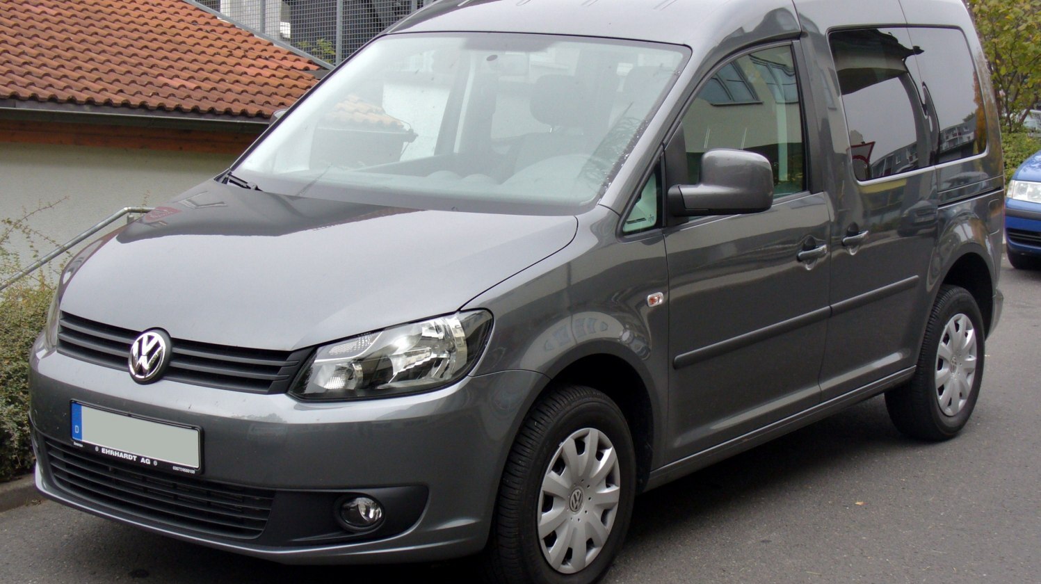 Volkswagen Caddy 2010 Minivan 140 Hp Features And Specs