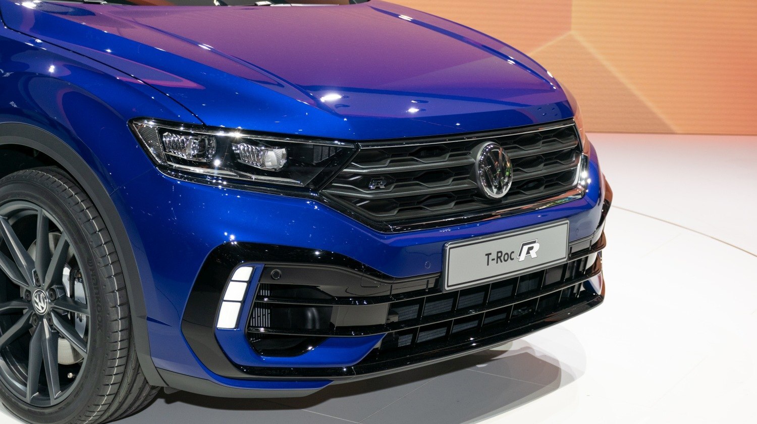 Volkswagen T-Roc 2019 SUV 300 Hp Features And Specs