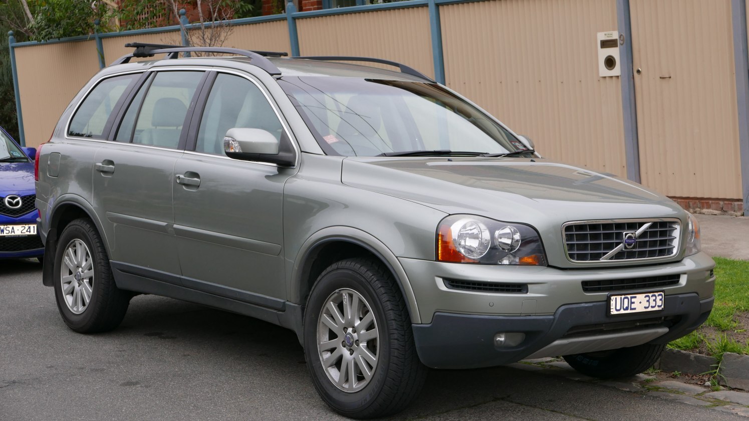 Volvo XC90 2007 SUV 210 Hp Features And Specs [2024]