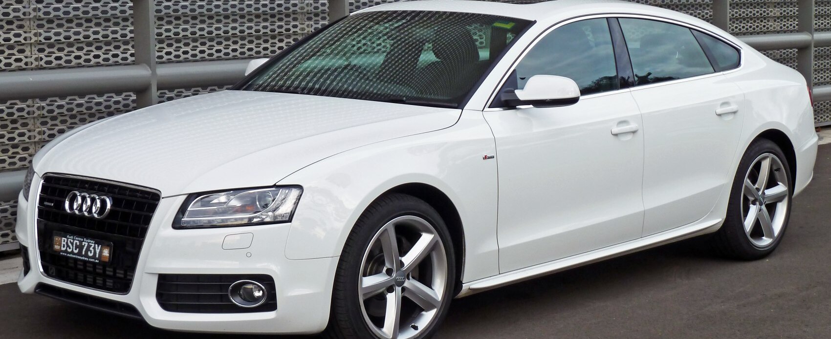 Audi A5 2009 Fastback 240 Hp Features And Specs