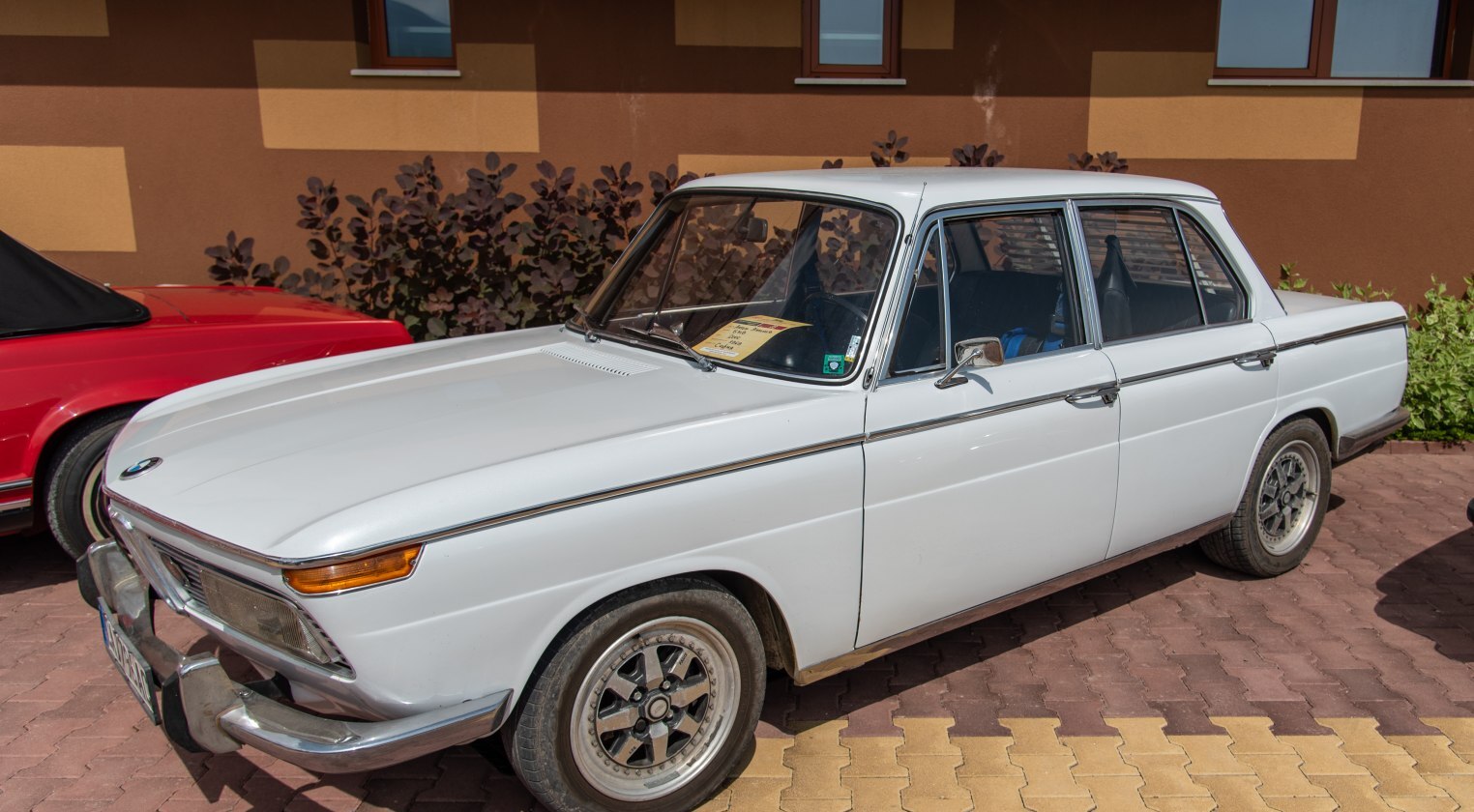 BMW New Class 1964 Sedan 110 Hp Features And Specs