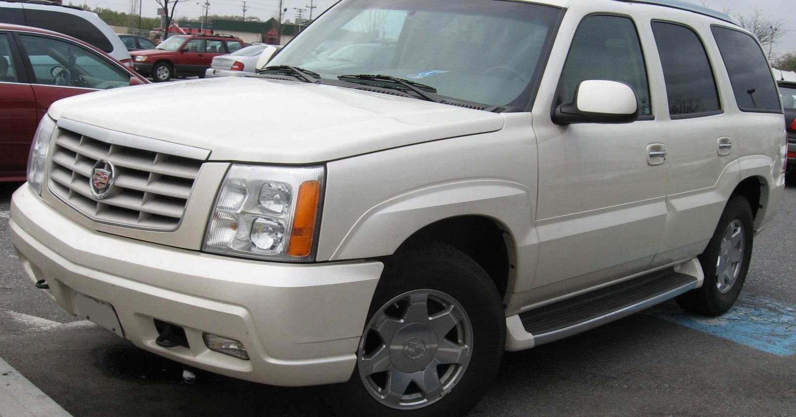 Cadillac Escalade 2003 SUV 349 Hp Features And Specs