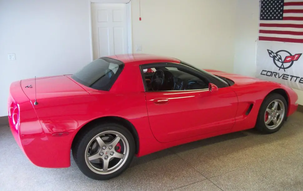 Chevrolet Corvette 2001 Coupe 390 Hp Features And Specs