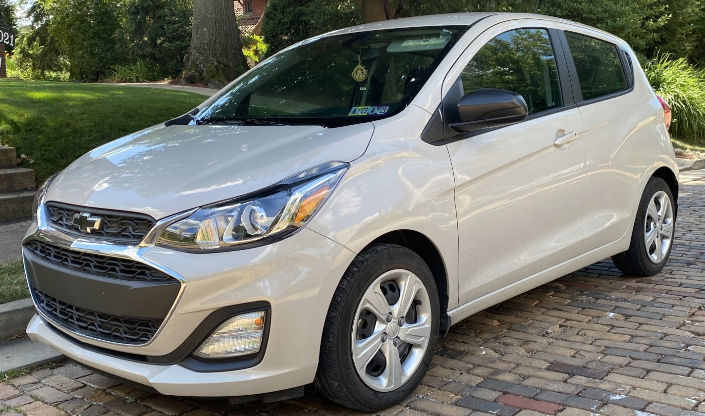 Chevrolet Spark 2018 Hatchback 98 Hp Features And Specs