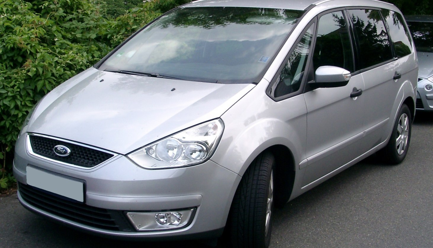 Ford Galaxy 2008 Minivan 175 Hp Features And Specs
