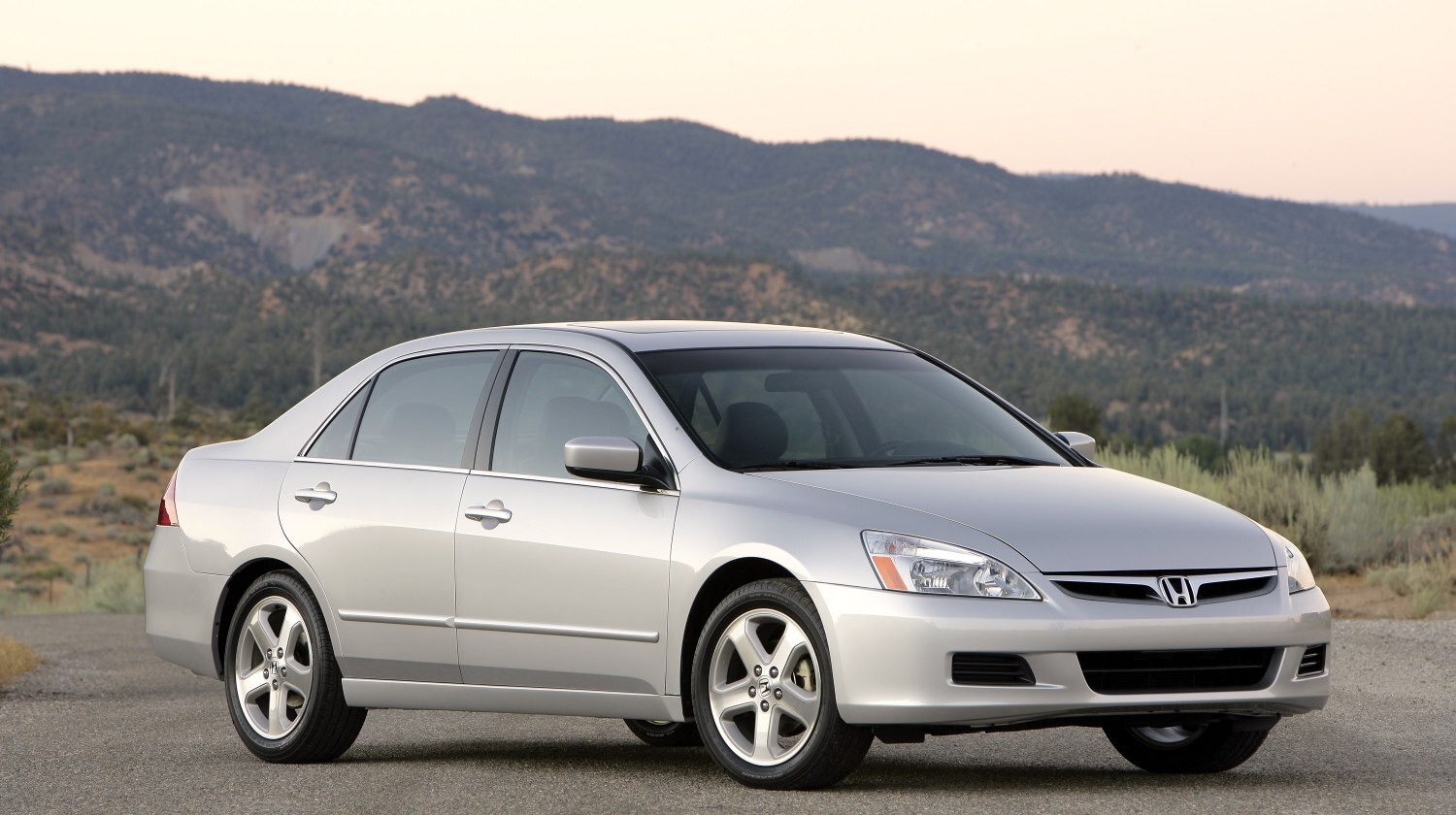 Honda Accord 2005 Sedan 253 Hp Features And Specs