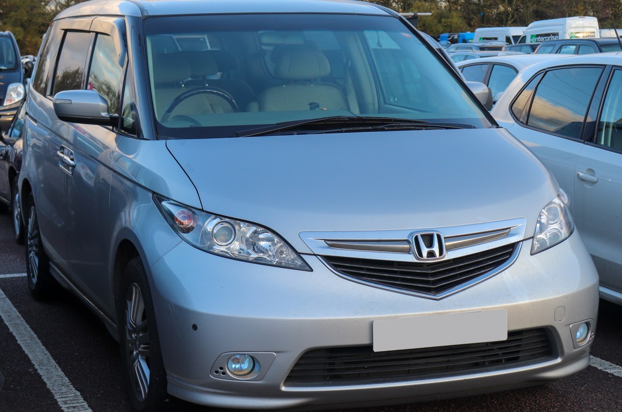 Honda Elysion 2004 Minivan 200 Hp Features And Specs