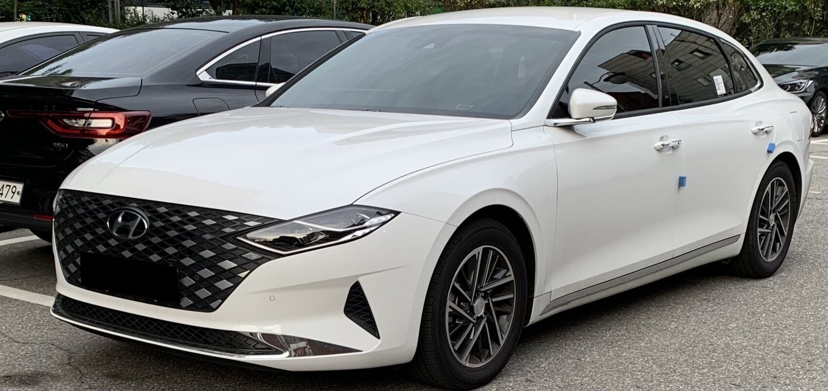 Hyundai Grandeur/Azera 2019 Sedan 200 Hp Features And Specs