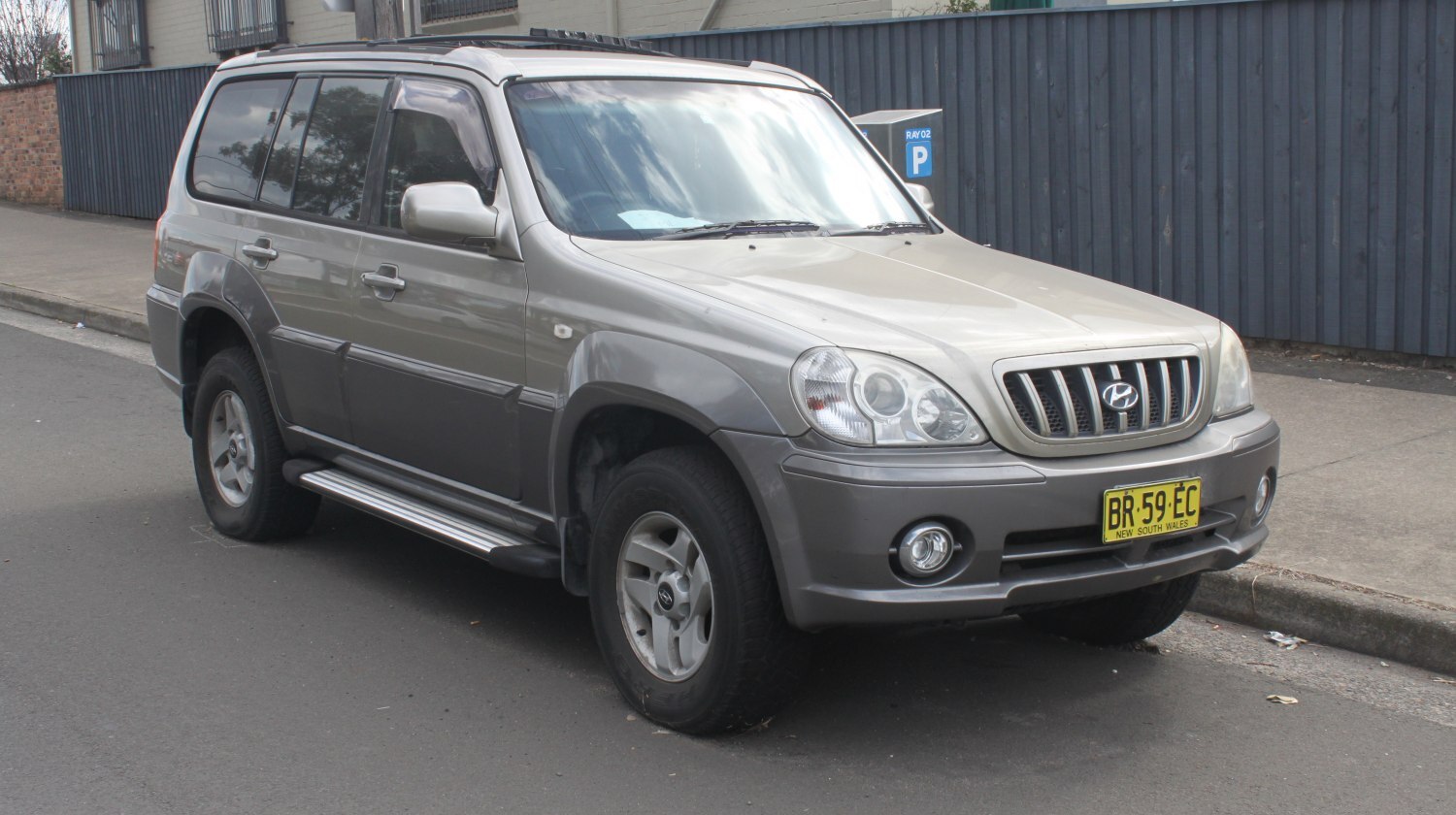 Hyundai Terracan 2001 SUV 200 Hp Features And Specs
