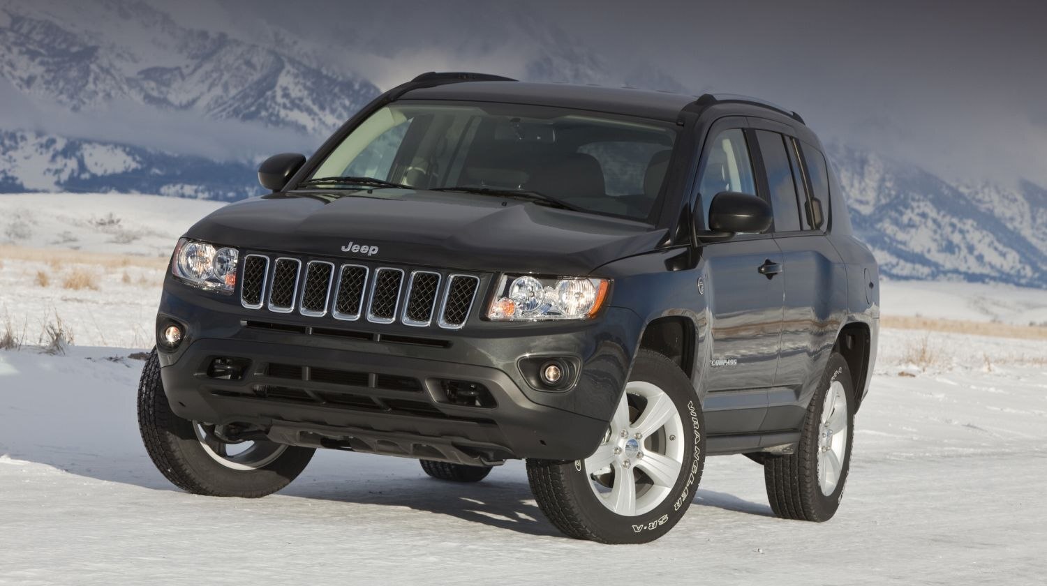 Jeep Compass 2011 SUV 136 Hp Features And Specs [2024]