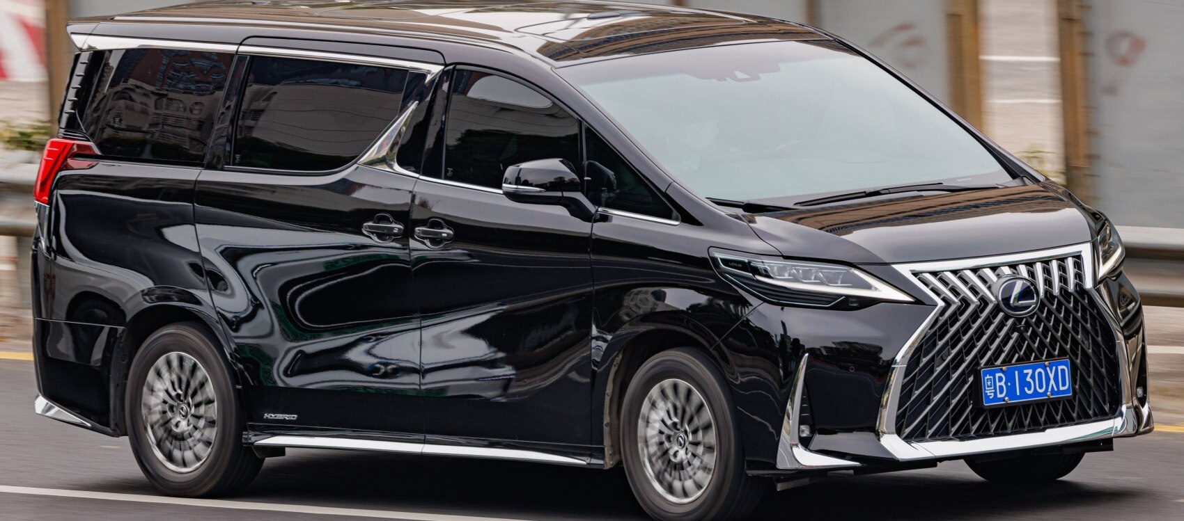 Lexus LM 2020 Minivan, MPV 296 Hp Features And Specs