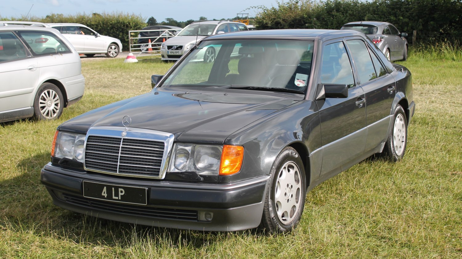 Mercedes-Benz W124 1990 Sedan 320 Hp Features And Specs