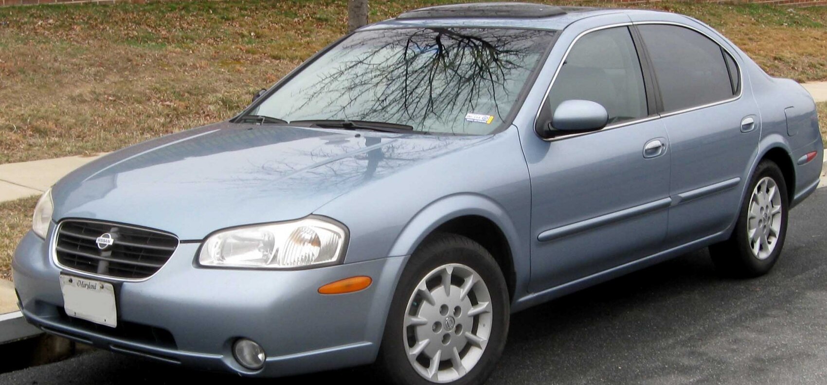 Nissan Maxima 2002 Sedan 255 Hp Features And Specs