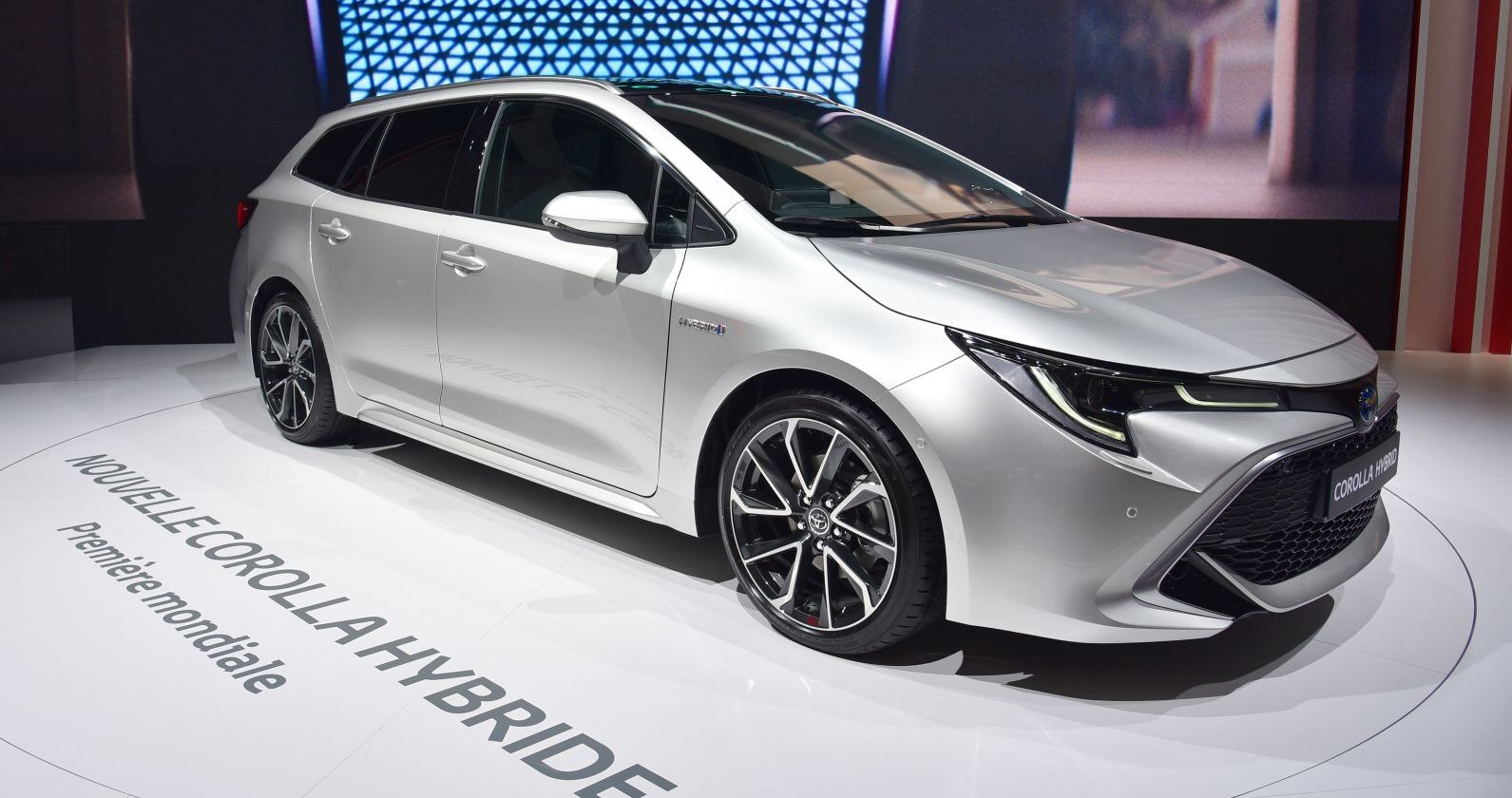 Toyota Corolla 2018 Station Wagon (estate) 180 Hp Features And Specs