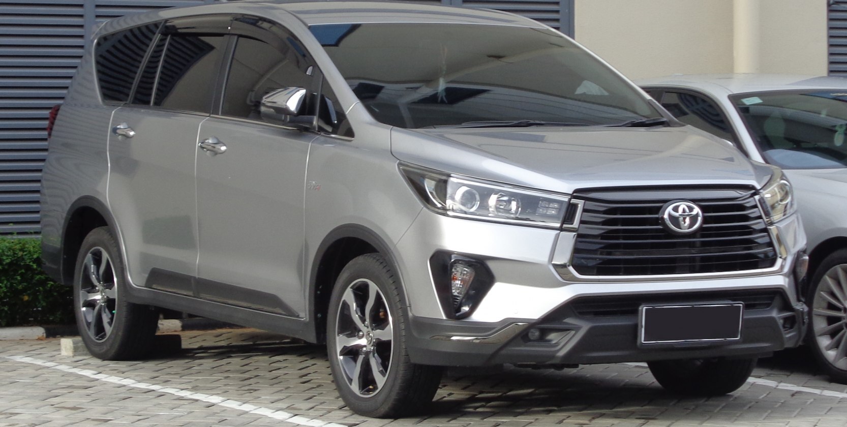 Toyota Innova 2020 MPV 139 Hp Features And Specs