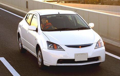 Toyota Will 2001 Hatchback 190 Hp Features And Specs