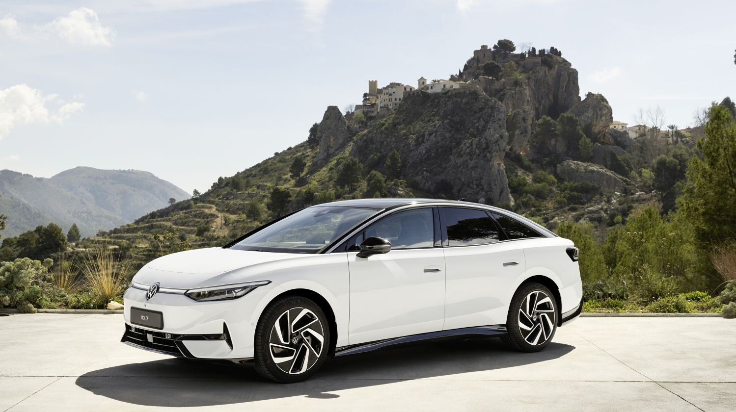 Volkswagen ID.7 2023 Fastback 286 Hp Features And Specs