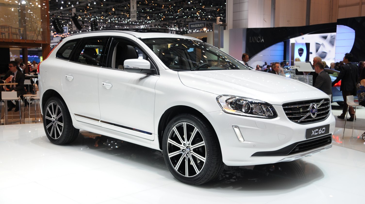 Volvo XC60 2016 SUV, Crossover 245 Hp Features And Specs [2024]