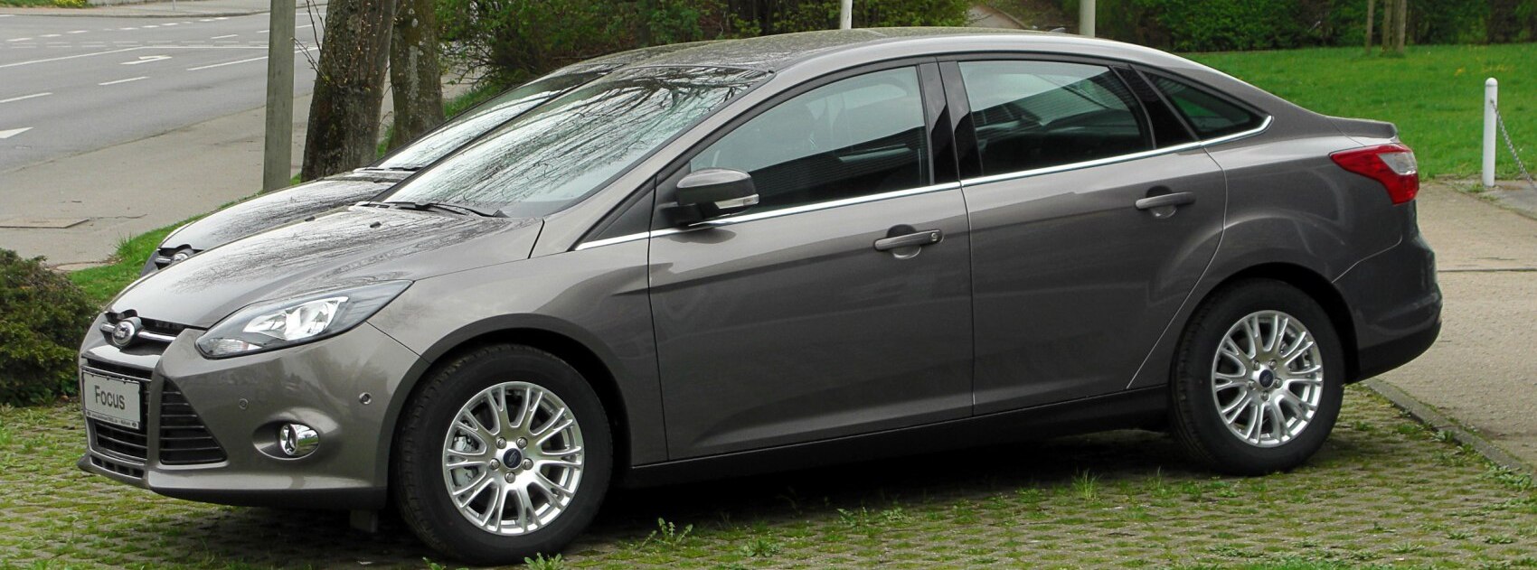Ford Focus 2010 Sedan 150 Hp Features And Specs